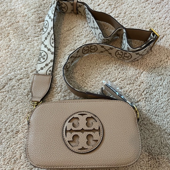 Tory Burch | Bags | Tory Burch Tan Crossbody Camera Bag With Gold ...
